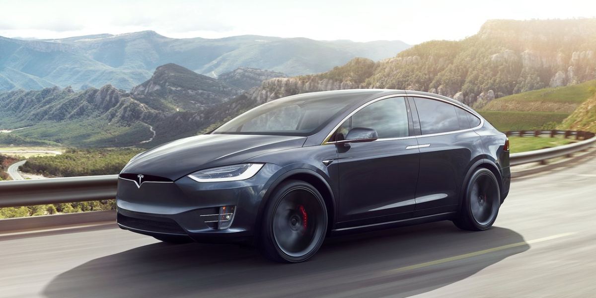 Tesla Model X: caratteristiche e prezzo - brumbrum BLOG